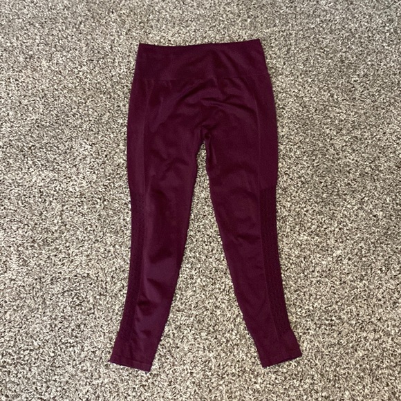 Fabletics | Pants & Jumpsuits | Fabletics Leggings With Side Detail ...